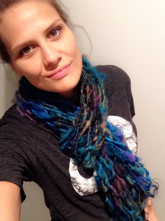 Arm Knitting with Textured Yarns – PLY Magazine
