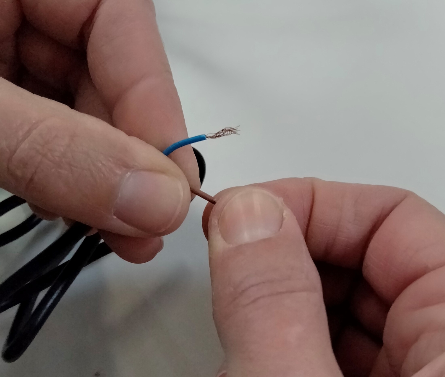 Hacking Yarn Tools: How to DIY an Electronic Yarn Meter – PLY Magazine