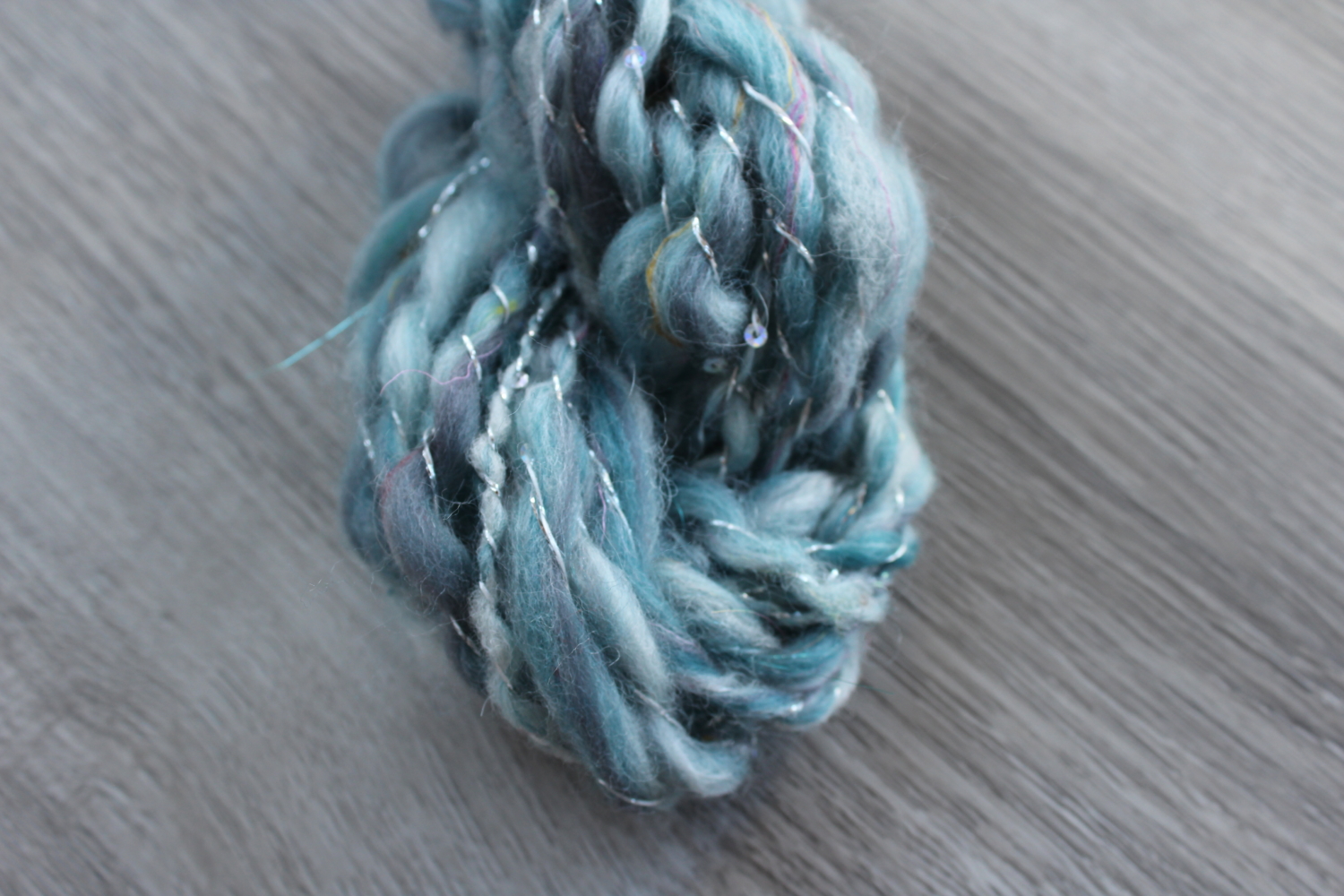 The Beauty of Farm Blend Roving – PLY Magazine